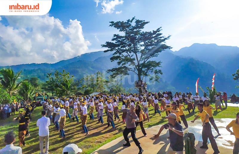 Sabtu Sore bersama Ratusan 'Bala Wanara' di Lereng Muria