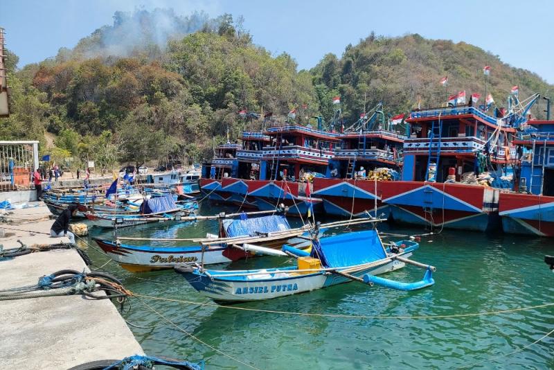 Pelabuhan Gesing Gunungkidul, Tempat untuk Berwisata Sekaligus Belanja Ikan