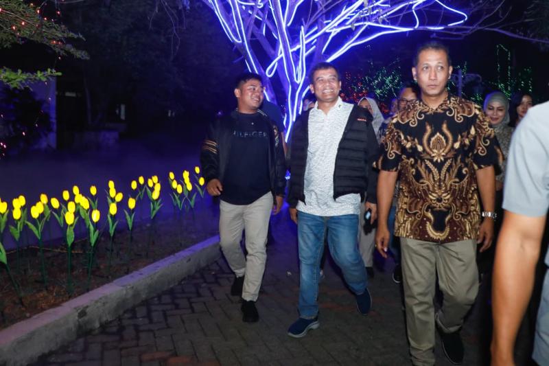 Wisata Baru di Semarang: Menyusuri Gemerlap Instalasi Lampu 'Lights ...