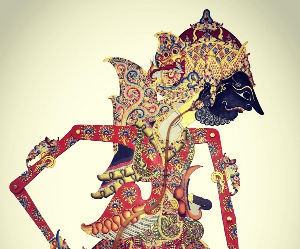 Menatap Langit Malam Jawa yang Diterangi Batara Candra