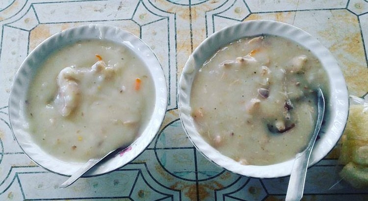 Bubur Blendrang Khas Muntilan: Cecap Buburnya dan Sedot Sungsum di ...
