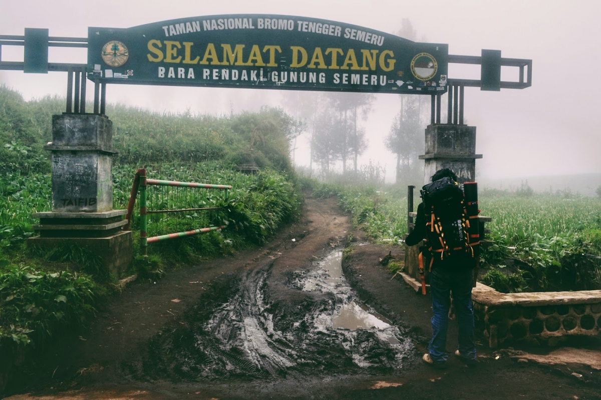 Akhir Pekan Ini Jalur Pendakian Gunung Semeru Kembali Dibuka