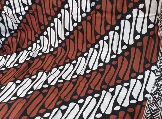 Bebatuan Karang Jadi Inspirasi Penguasa Jawa Ciptakan Batik Parang Ini