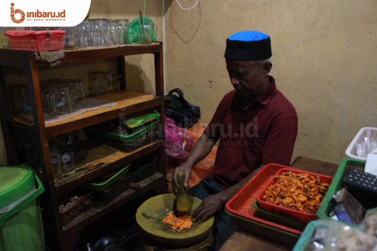 Wedang Jahe Rempah Mbah Jo, Tetap Mampu Hangatkan Pelanggan hingga Sekarang